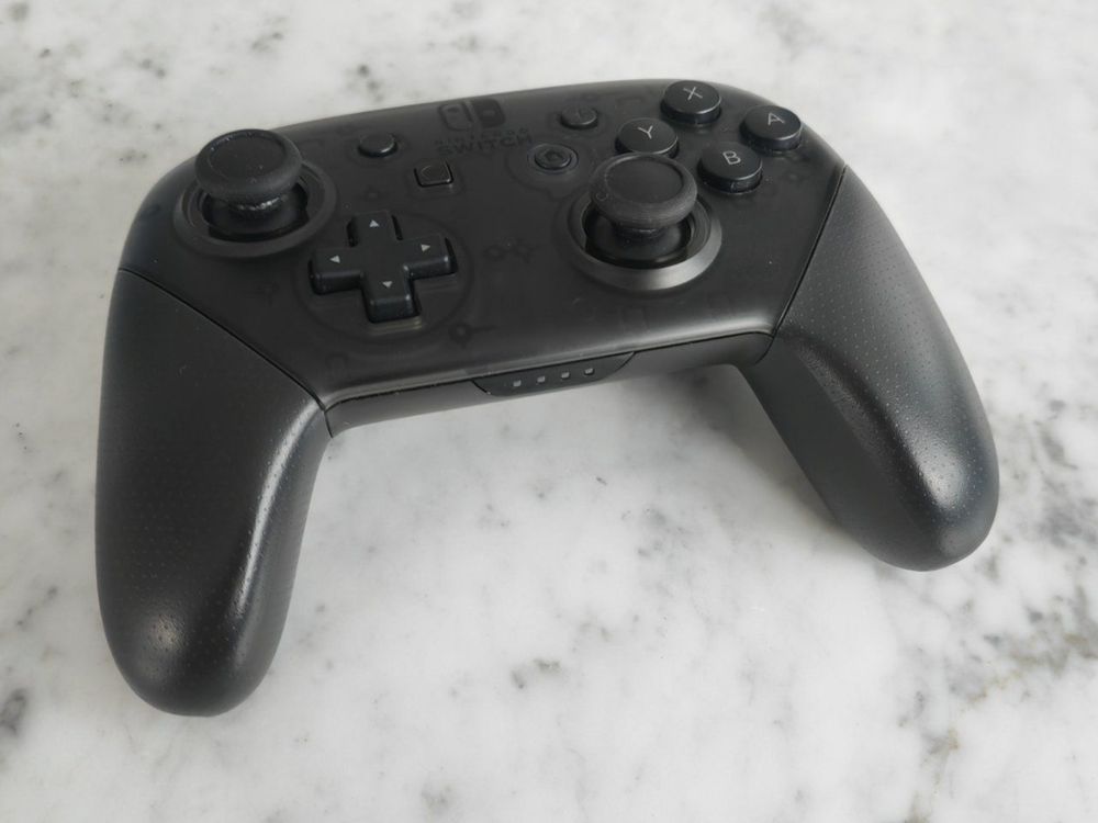 Original Nintendo Switch Pro Controller - schwarz (Gebraucht) in ...