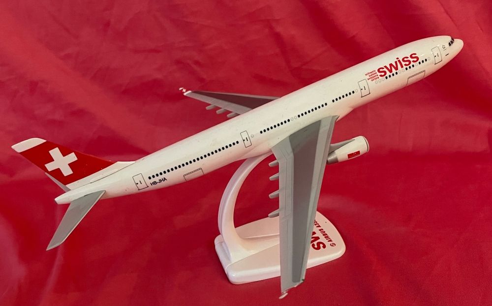 Grosse Swiss Model Flugzeug (Gebraucht) in Hochdorf für CHF 5 – mit ...