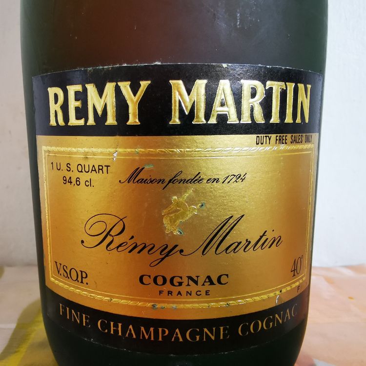 Remy Martin Cognac (Neu und originalverpackt) in Zürich für CHF 50 ...
