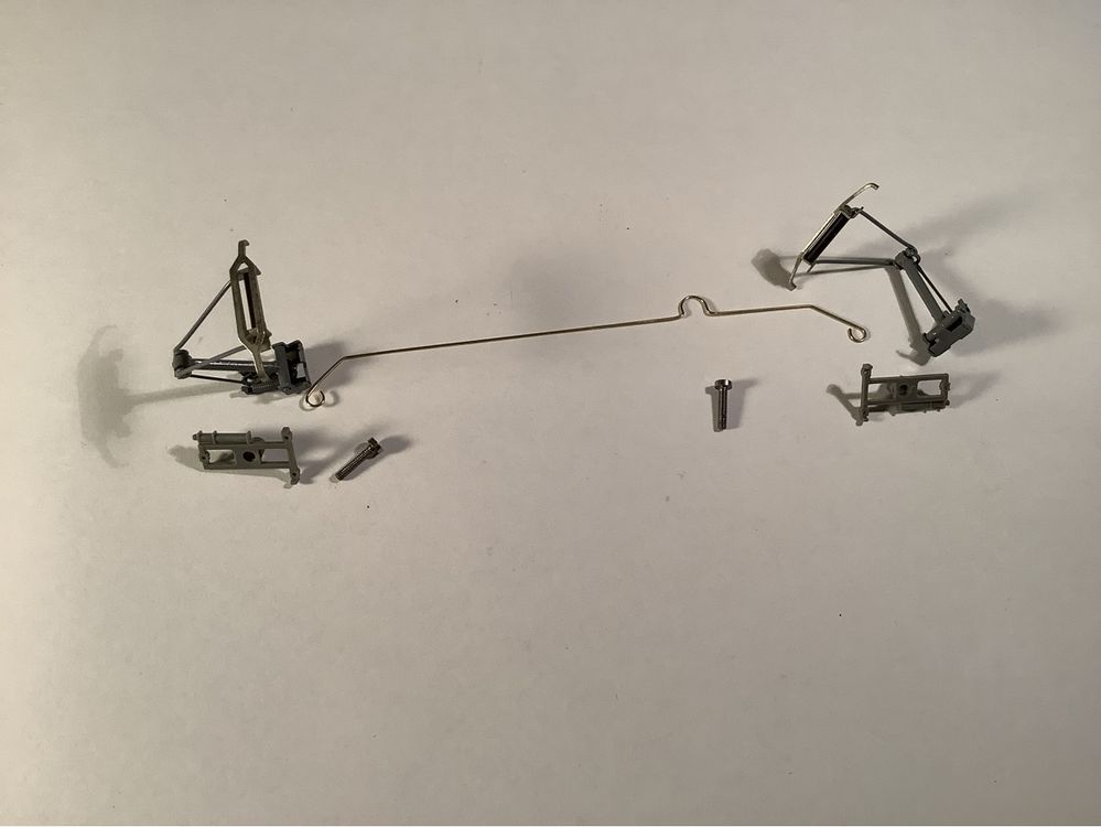 Roco zu SBB Re 4/4, SOB Re 446 : 2x Einholmstromabnehmer (Gebraucht) in ...