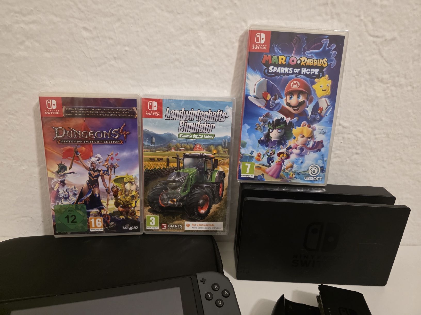 Nintendo Switch Bundle with Brand-New Games and Accessories! (Gebraucht ...
