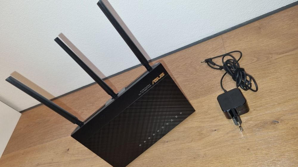Asus AC1900 Dual Band 802.11AC Gigabit Router, Garantie (Gebraucht) in ...