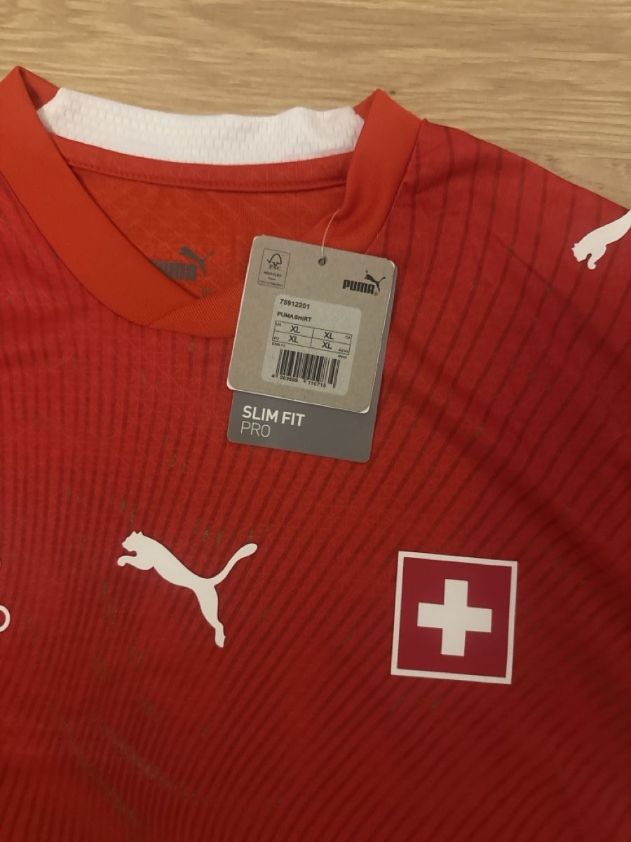 Schweizer Fussball Nati Shirt WM 2026 Gr. L (Neu und originalverpackt ...