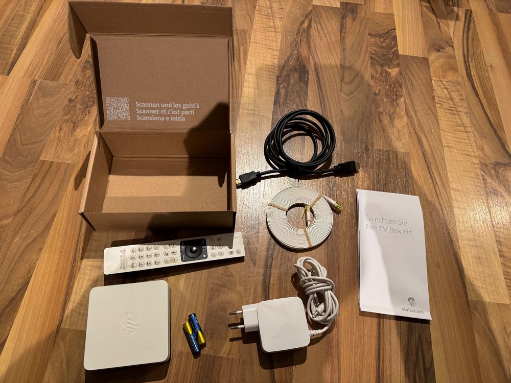 Swisscom TV Box 2, inkl. Fernbedienung, LAN- und HDMI-Kabel (Gebraucht ...