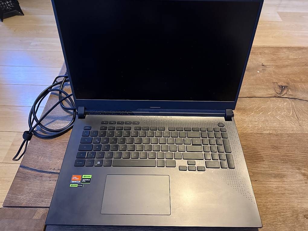 ASUS ROG Strix G17 RTX 4070 / Ryzen 9 / 32GB (Gebraucht) in Rüti ZH für ...
