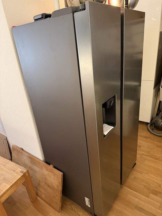 Kuhlschrank Mit Eiswurfel