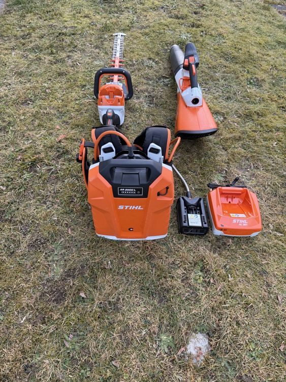 wie Neuwertige STIHL Akku Geräte mit Grosse Akku AR 2000 L (Neu (gemäss ...