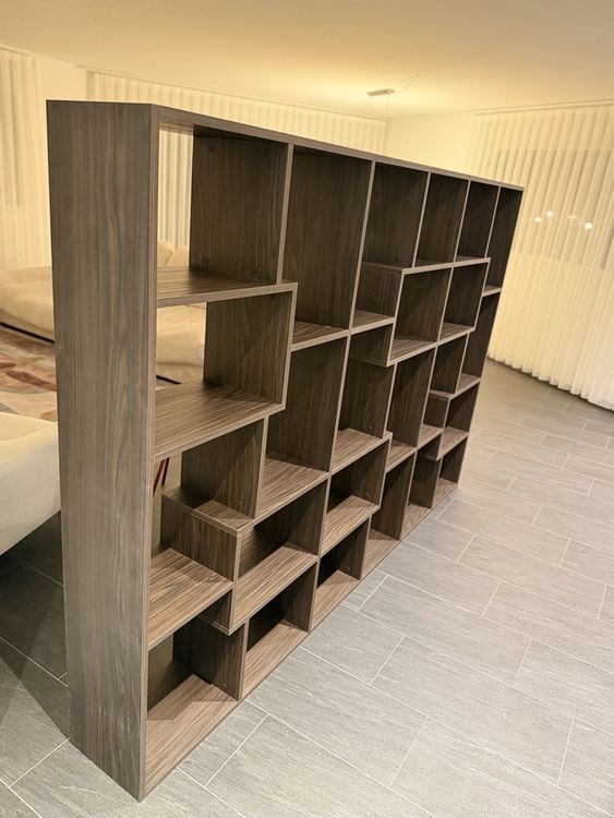 Modern Open Room Divider / Bookshelf – Very Good Condition (Gebraucht ...