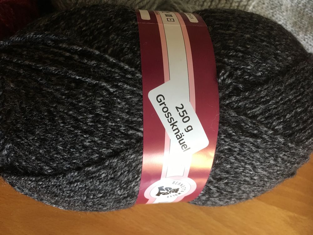 Wolle und Restwolle reicht für Pulli etc. (Gebraucht) in Olten für CHF ...