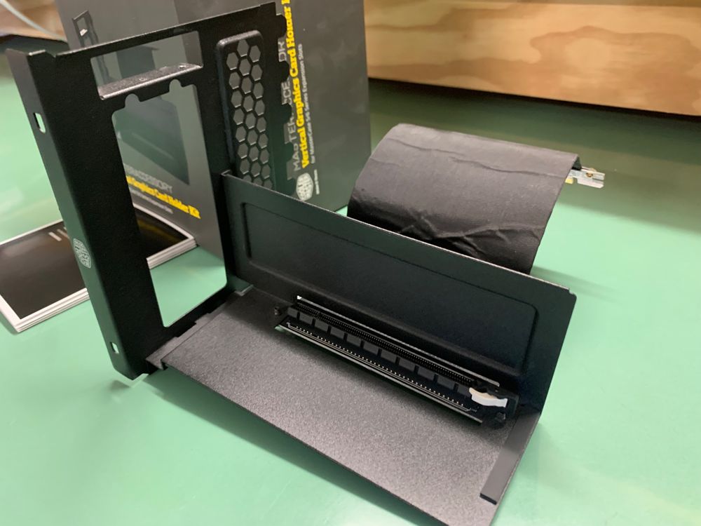Cooler master Vertical GPU mount (Gebraucht) in Lausanne für CHF 21 ...
