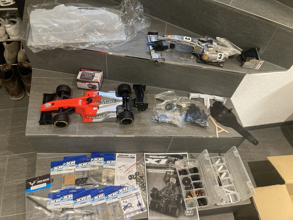 Xray X1 black edition F1 rennstall roller (Gebraucht) in Kestenholz für CHF 115 – mit Lieferung ...