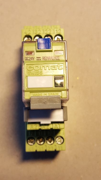 10 Remanenz-Relais comat C9-R21/DC 24V=, mit Sockel CS-114 (Neu und ...