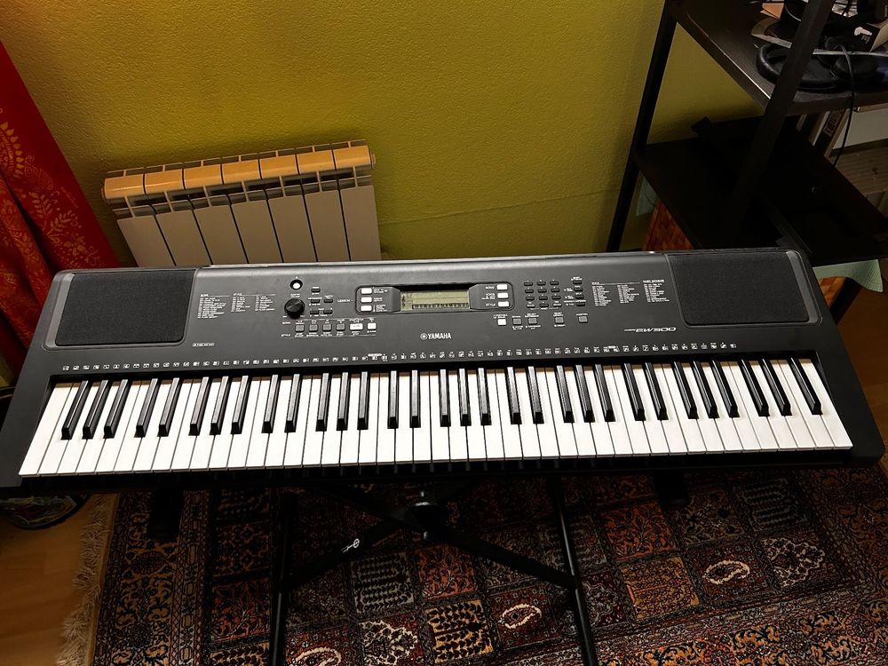 Clavier Yamaha PSR EW300 comme neuf (Neu (gemäss Beschreibung)) in Plan ...