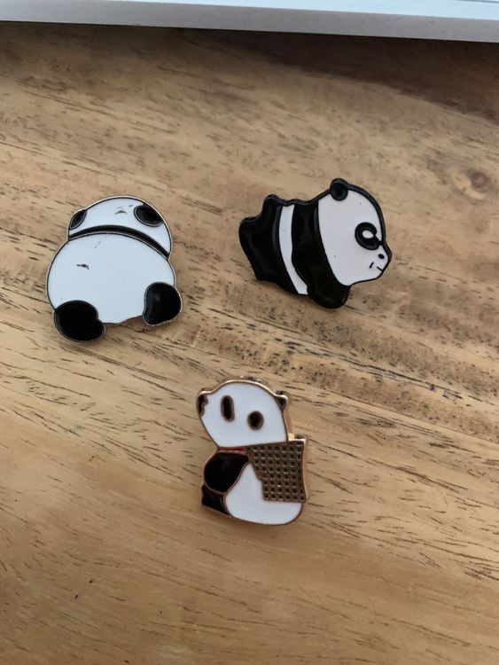 Set Pins / Anstecker, 3 Stück, Panda / Pandas | Kaufen auf Ricardo
