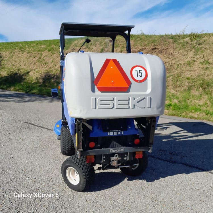 Tracteur, tondeuse Rasentraktor Iseki SF 240 mit Schneepflug (D'occasion) à Cuarny pour CHF ...