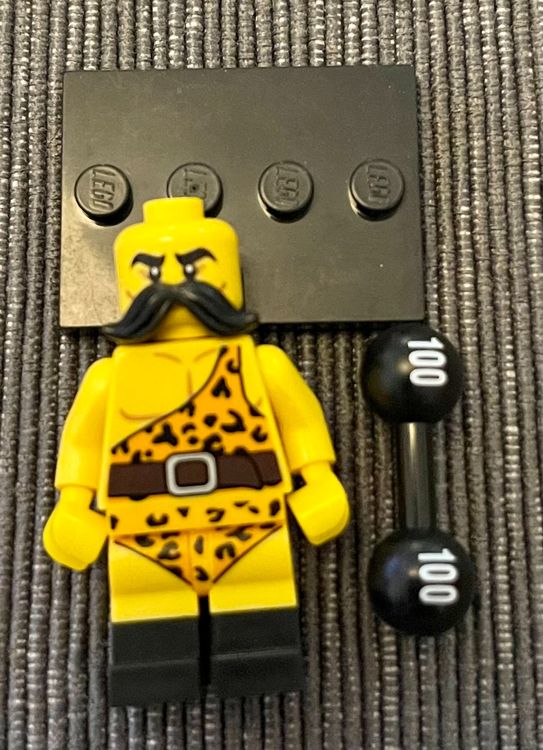 Lego Minifigure Series 17 - Circus Strongman (Neu (gemäss Beschreibung ...