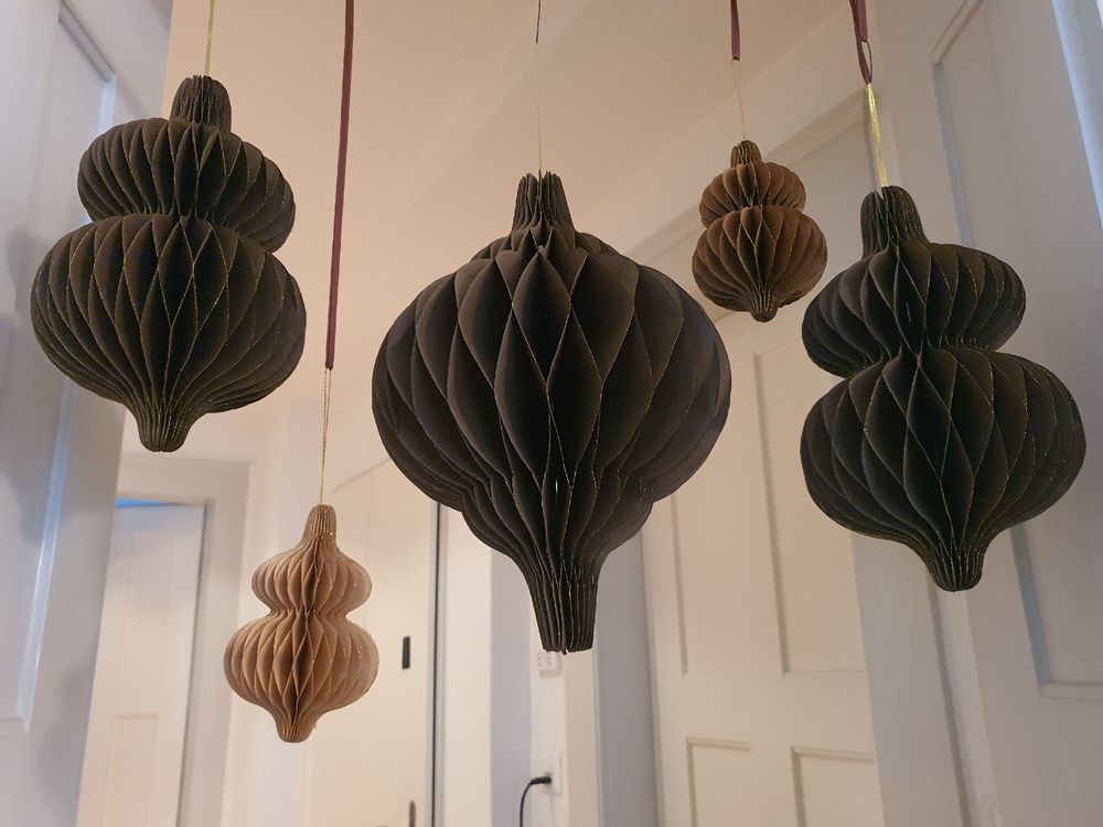 Florist Deko Artikel zum Aufhängen an Decke braun Papier (Neu (gemäss ...