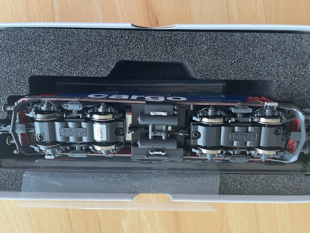 Roco 72405 Re 421 Cargo HO DCC Digital mit Sound (Gebraucht) in Embrach ...