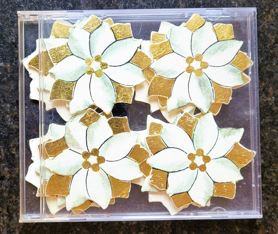 Weihnachten 12 Blütensterne in Gold zum Basteln (Neu (gemäss Beschreibung)) in Winterthur für ...