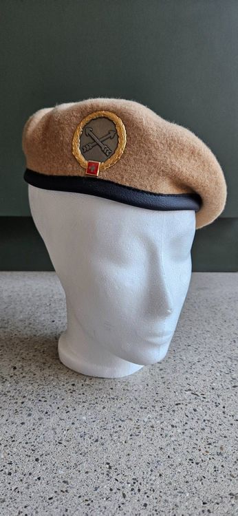 Beret Spezialkräfte gr.54/55 KSK Offizier *** (Neu und originalverpackt ...
