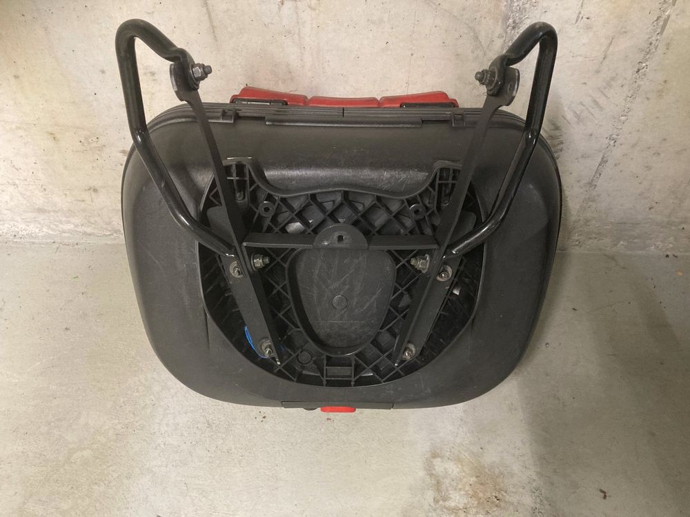 Givi Maxia 58 Lt + BMW R1200 GS Topcase Halterung (Gebraucht) in Melano für CHF 30 – nur ...