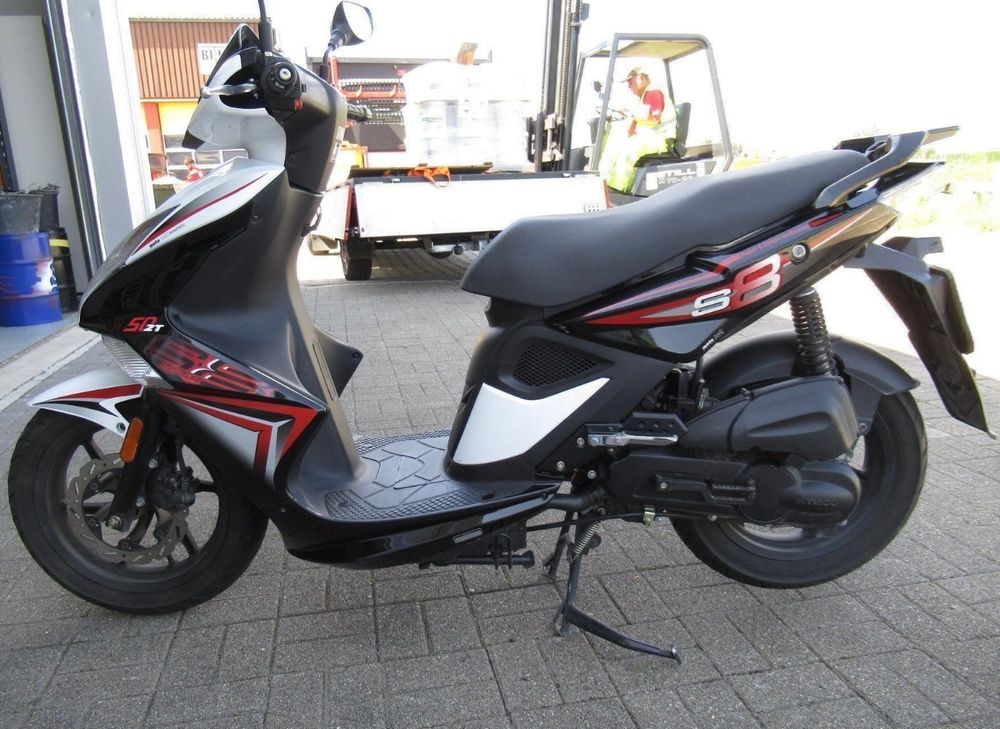 Kymco Super 8 50 ccm Roller/Scooter (Gebraucht) in Eschenbach SG für ...