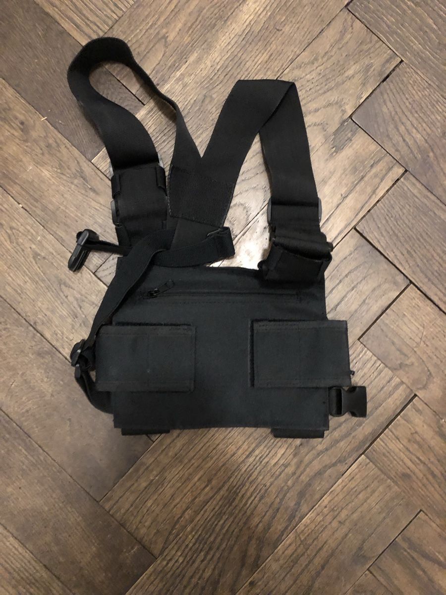 Schwarze Taktische Weste / Chest Rig - Top Zustand! (Neu (gemäss ...