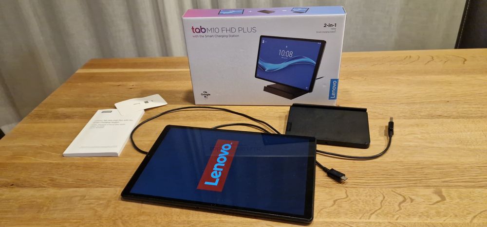 Lenovo tabM10 FHD Plus 2-in-1 tab mit smart charging station (Gebraucht ...