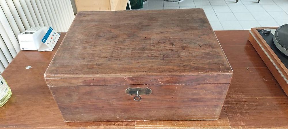 Nautical / Ship Box 50 x 40 x 20 with Key and brass handles (Gebraucht ...