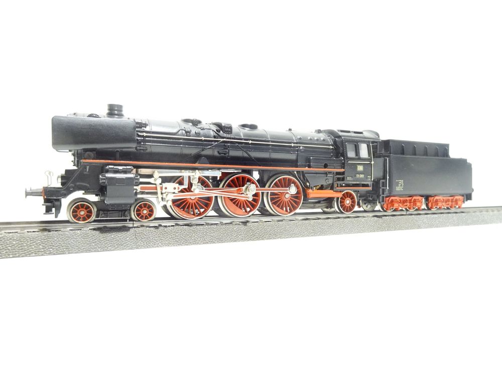 Märklin Lokomotive DB Br 01 081 HO (13) (Defekt) in Luzern für CHF 60.9 – mit Lieferung auf ...