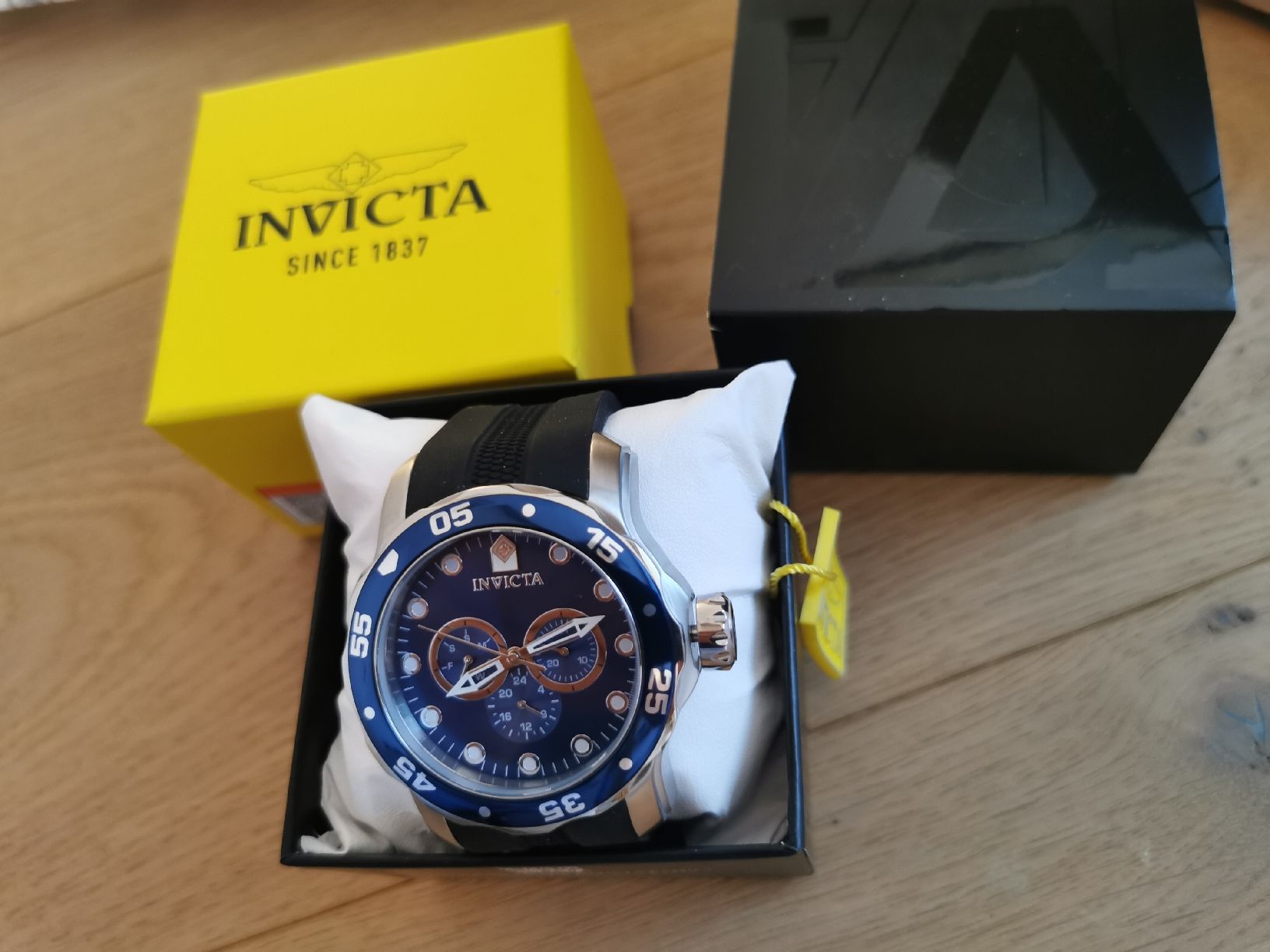 Invicta Herren Uhr Chronograph Pro Diver Scuba NEU! (Neu und ...