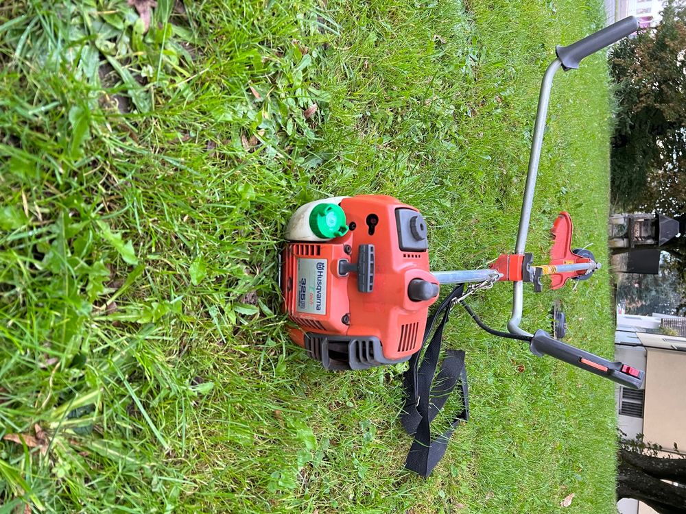 Profi Kombigerär Rasentrimmer Husqvarna 325 R, (Gebraucht) in für CHF ...