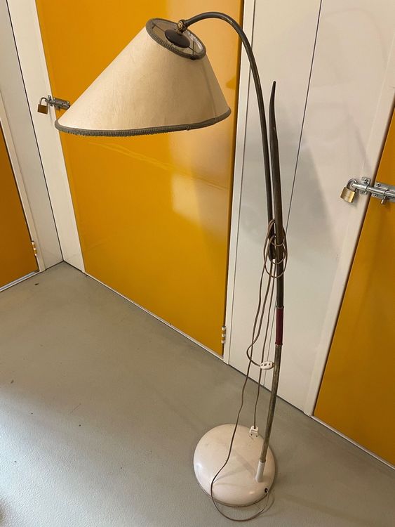 Antike Stehlampe (Gebraucht) in Basel für CHF 100 – nur Abholung auf Ricardo kaufen
