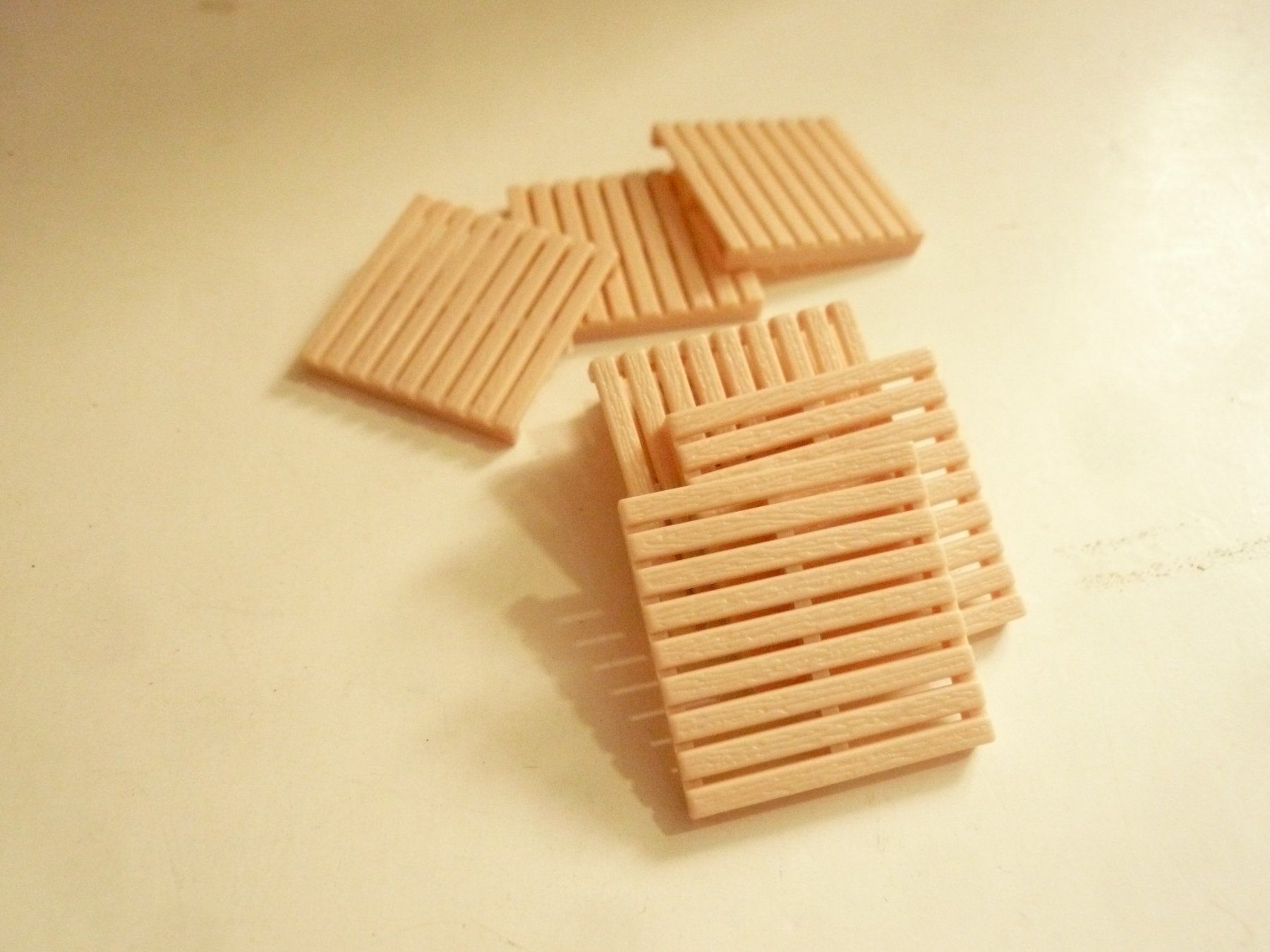 SPUR G SET MIT 10 STÜCK PALETT HOLZIMITATION 30 X 30 mm NEU (Neu und ...