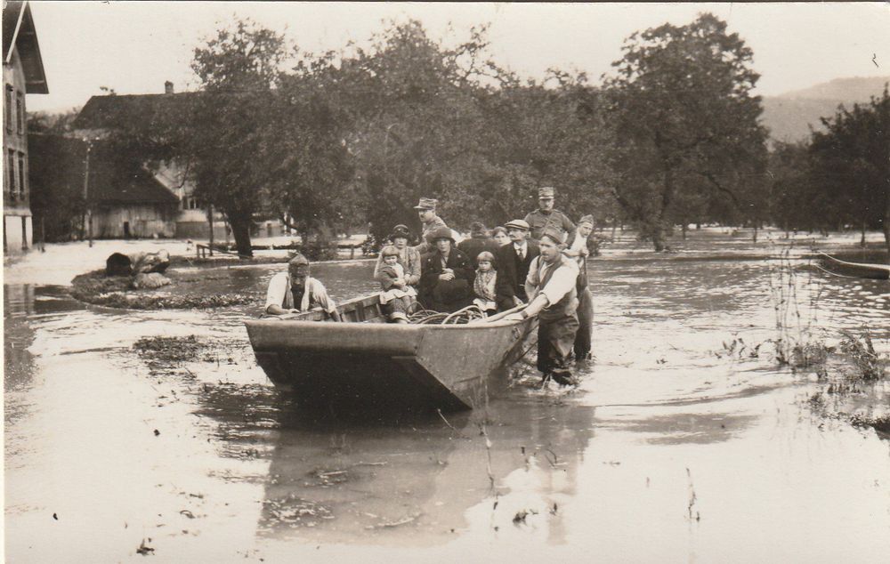 Hochwasser - Rettung mit Militär Echtfoto | Kaufen auf Ricardo
