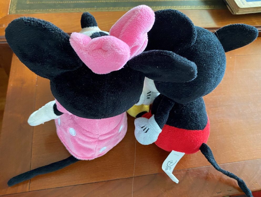 Mickey And Minnie Maus Plüschfigur Walt Disney Je 28 Cm Kaufen Auf Ricardo