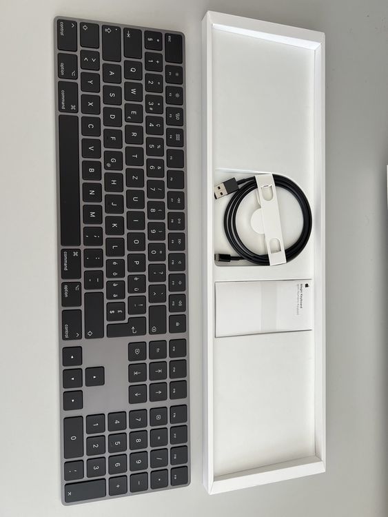 Apple Magic Keyboard - Space Gray | Kaufen auf Ricardo