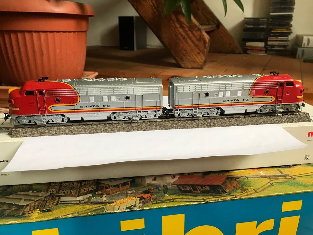 märklin 33622 (?), 2 EMD F7, Santa Fe, digital | Kaufen auf Ricardo