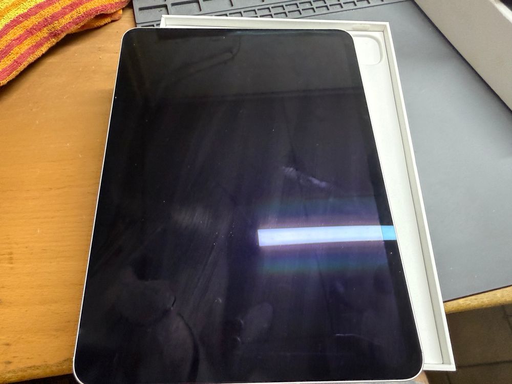 iPad Pro, 11-inch 3rd Gen Wifi-Cellular Icloud gesperrt (Gebraucht) in Au SG für CHF 1 – mit ...