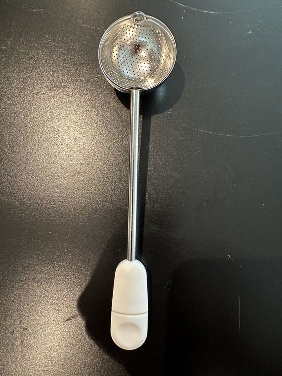 Edelstahl Teesieb (Neu und originalverpackt) in Gattikon für CHF 3 – mit Lieferung auf Ricardo ...