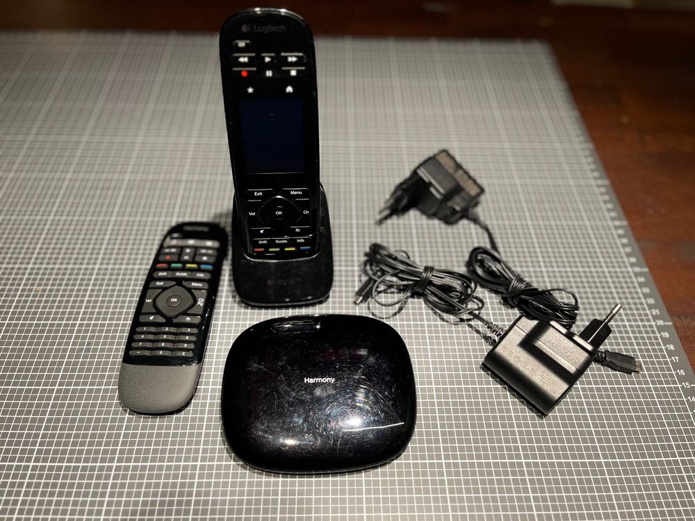 Logitech Harmony Set (Defekt) in Bergdietikon für CHF 13 – mit ...