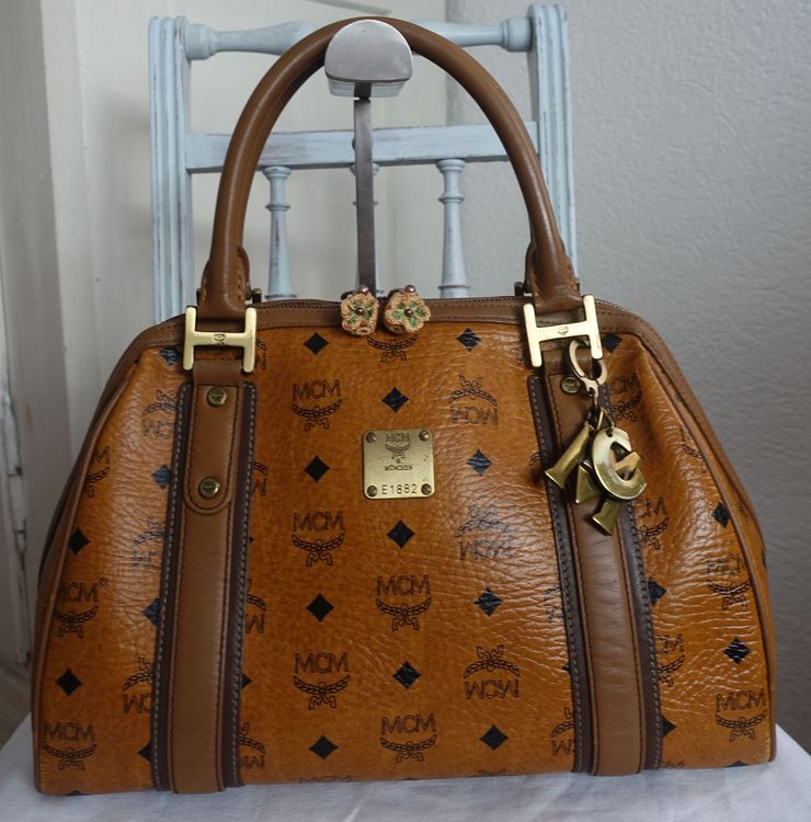 Original MCM Dome Bag (Neu (gemäss Beschreibung)) in Dottikon für CHF ...