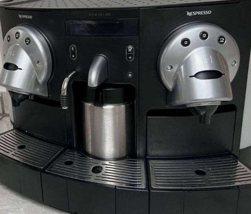 Nespresso Gemini 220 - Kaffeevollautomat (Gebraucht) in Schlieren für ...