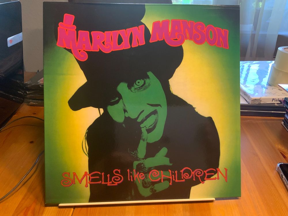 MARILYN MANSON…..SMELLS LIKE CHILDREN…RED VINYL (Neu (gemäss ...