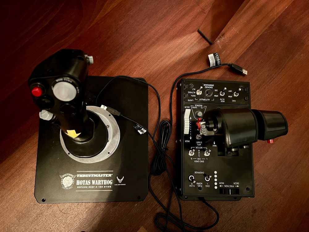 Thrustmaster TM Hotas Warthog Joystick, PC (Gebraucht) in Binz für CHF ...