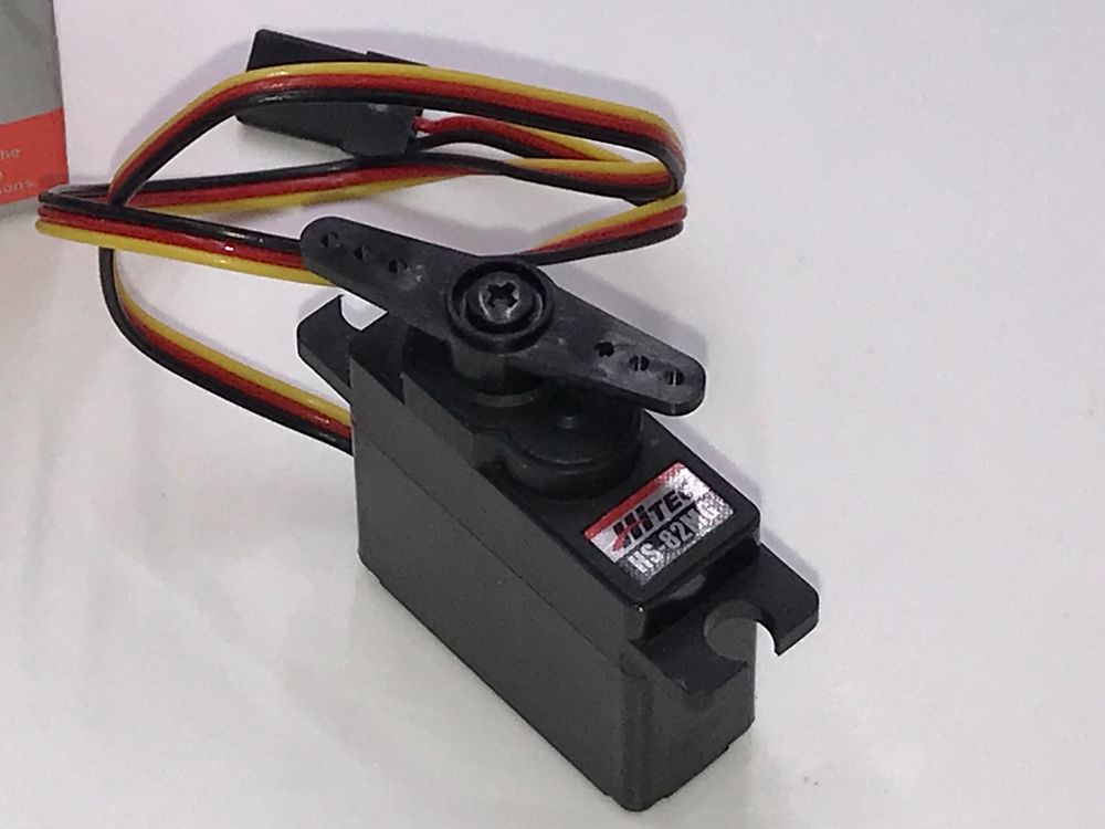 Mini / Micro Servo Futaba S3171SB, HITEC HS-82MG Micro Servo (Gebraucht ...