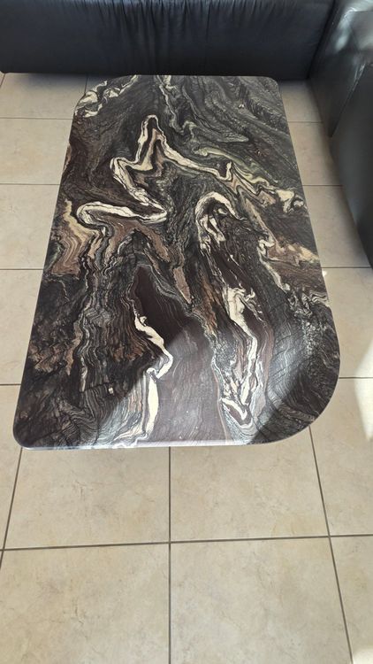 Exklusiver Couchtisch, Marmoroptik, mit Gebrauchspuren (Gebraucht) in ...