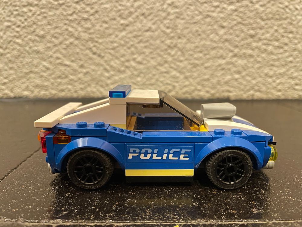Lego City Festnahme auf der Autobahn, 60242 (Gebraucht) in Uster für CHF 3 – mit Lieferung auf ...