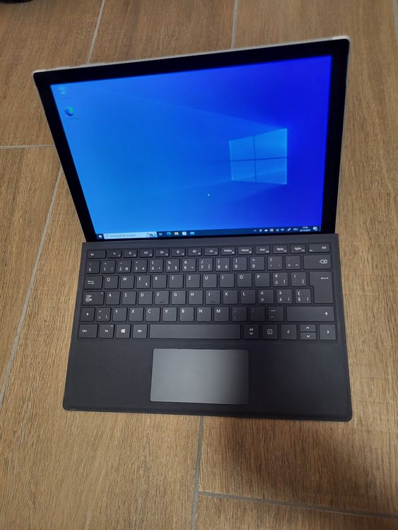 Microsoft Surface Pro 5. Gen. 1796 Intel Core i7-766 | Kaufen auf Ricardo