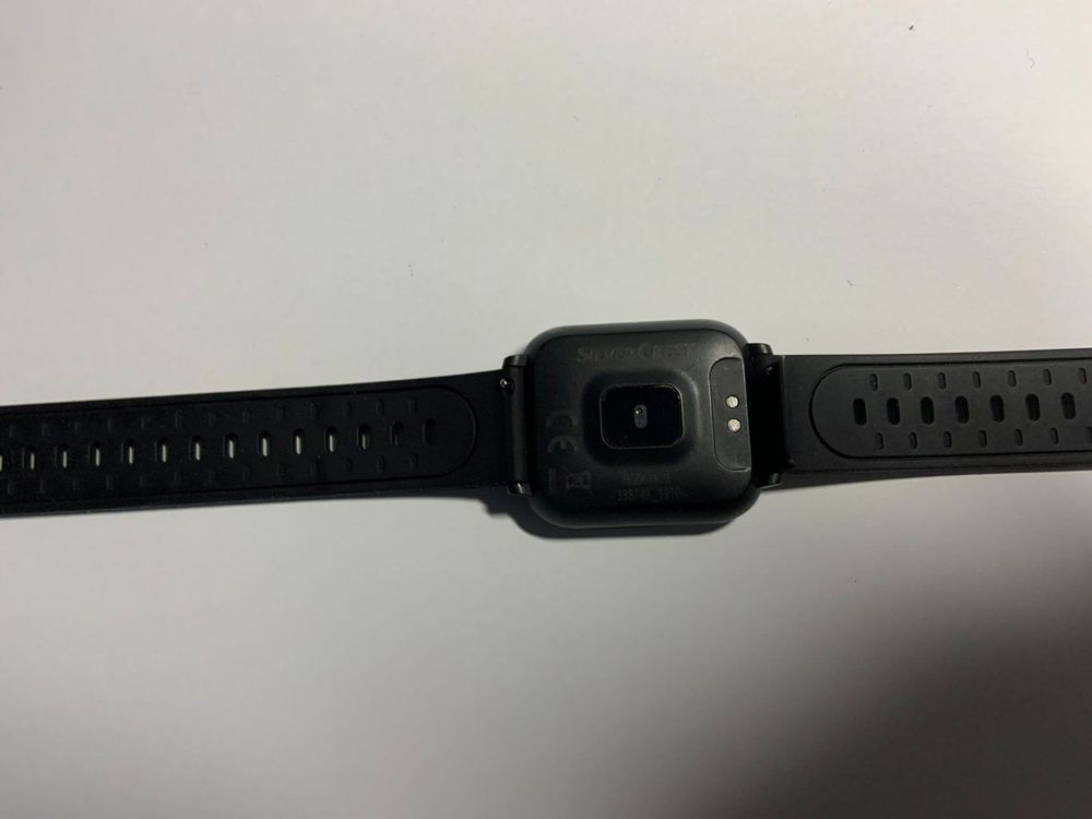 Smartwatch - SilverCrest Fitness Uhr | Kaufen auf Ricardo
